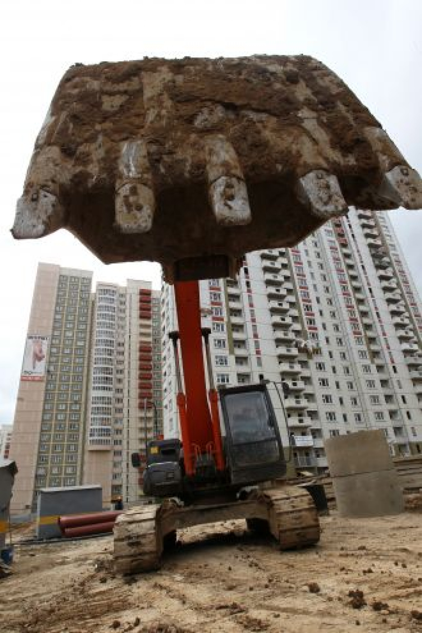 Physical Threats Mark Construction Fight