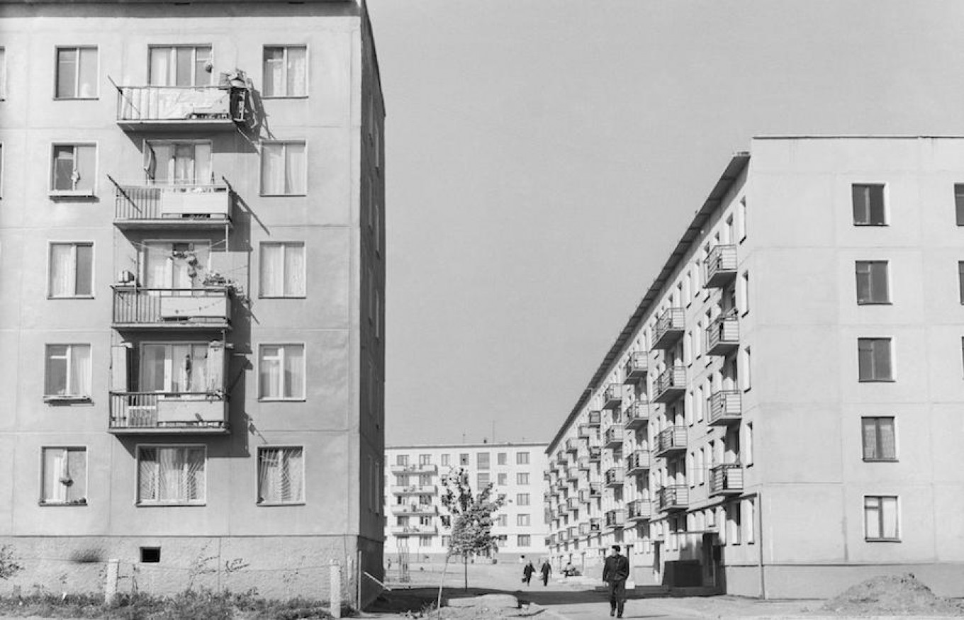 Putin Orders Demolition of Moscow's Iconic Post-War Apartment Blocks