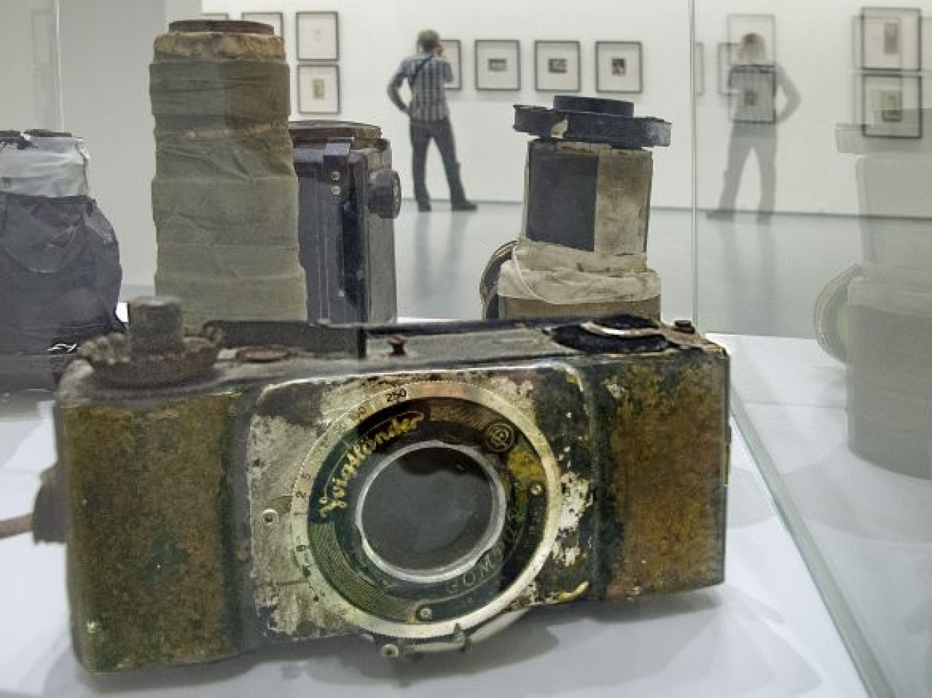 Artist and a Camera, A Really Bad Camera
