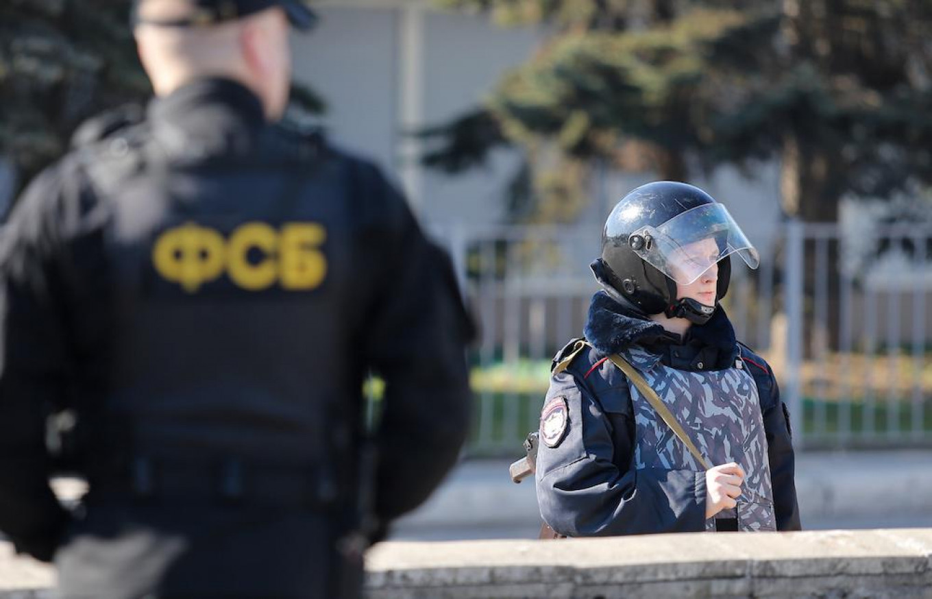 Russia’s FSB Says It Detained a Ukrainian Agent in Crimea