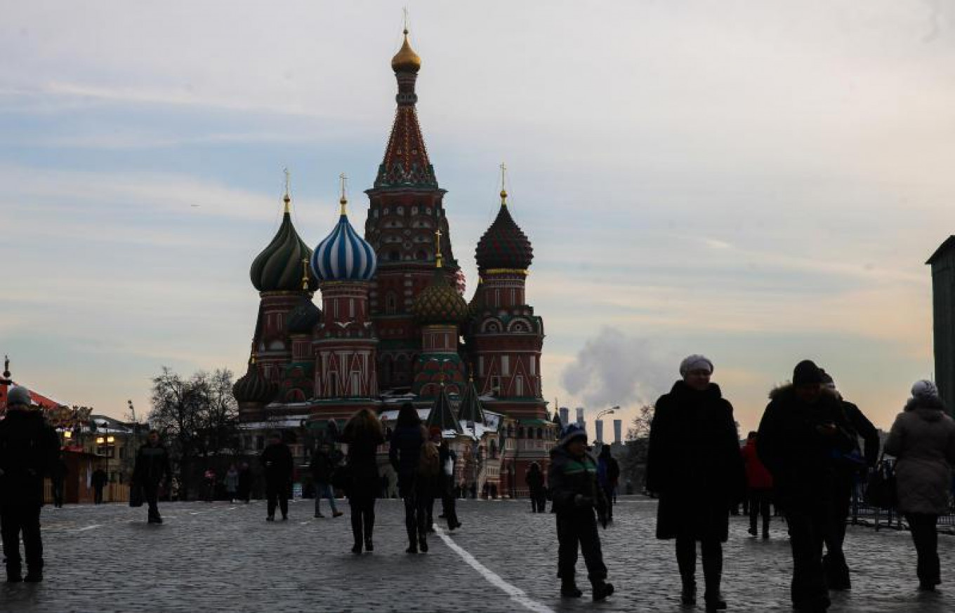 Moscow Life Expectancy Climbs to 77 Years