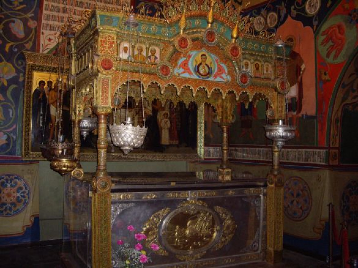 Church Objects on Show at St. Basil’s