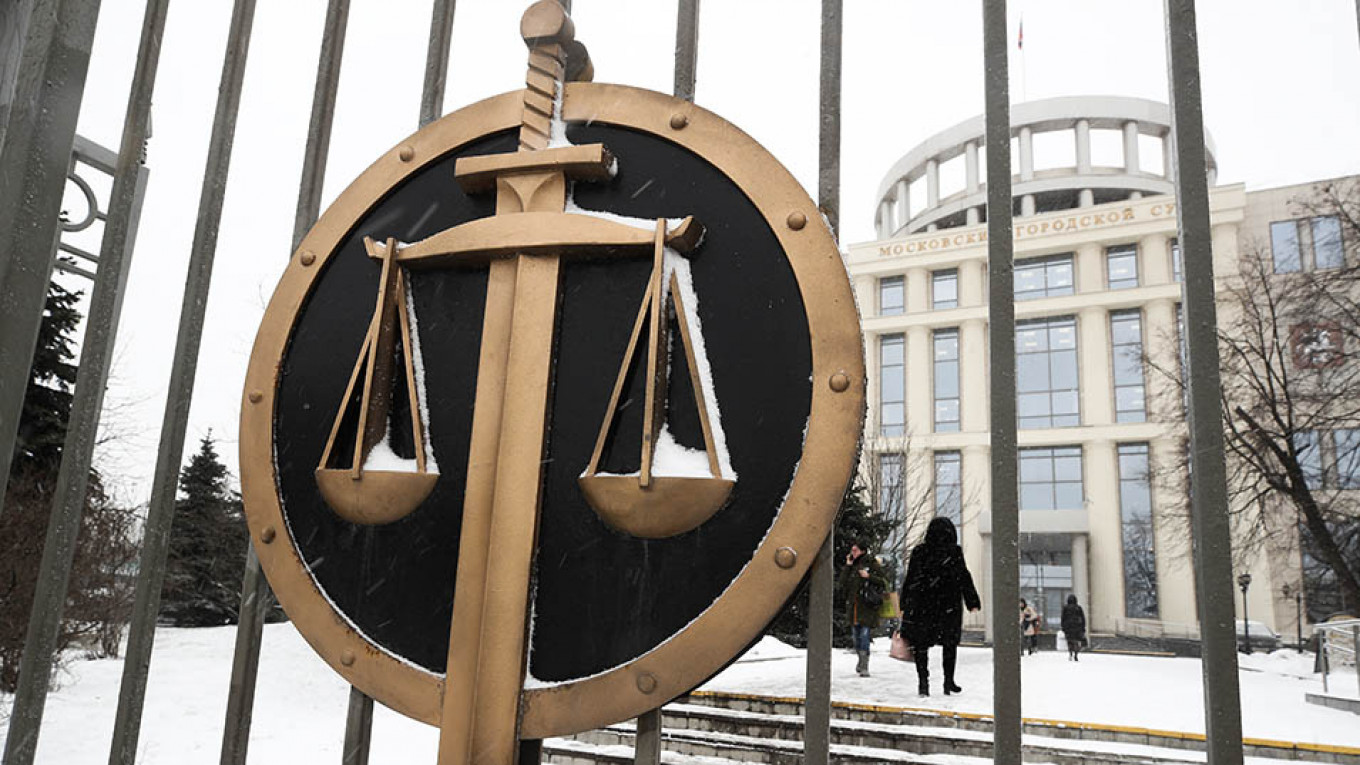 Former U.S. Marine Faces 10 Years in Russian Prison - The Moscow Times