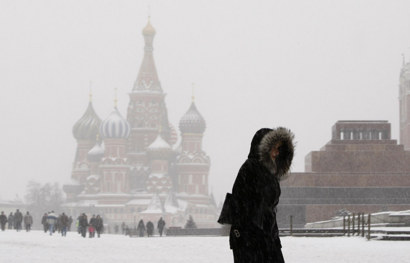 Moscow, Get Ready: Meteorologists Predict Snow Storms and Showers This ...