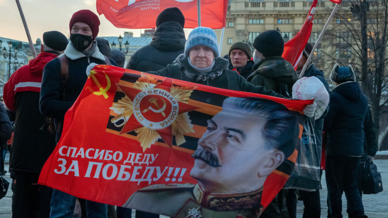 Russian Communists Aim to Build Stalin Museum - The Moscow Times