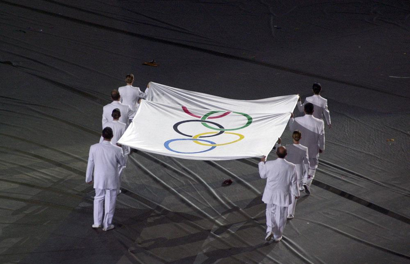Most Russian Olympians Agree to Compete Under Neutral Flag