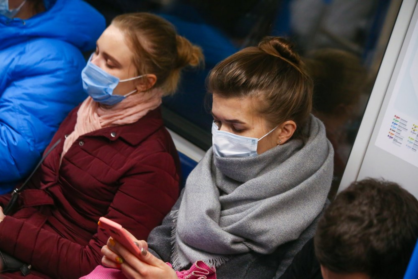 Russia Reinstates Mask Mandate, Restricts Nightlife to Stop Virus ...