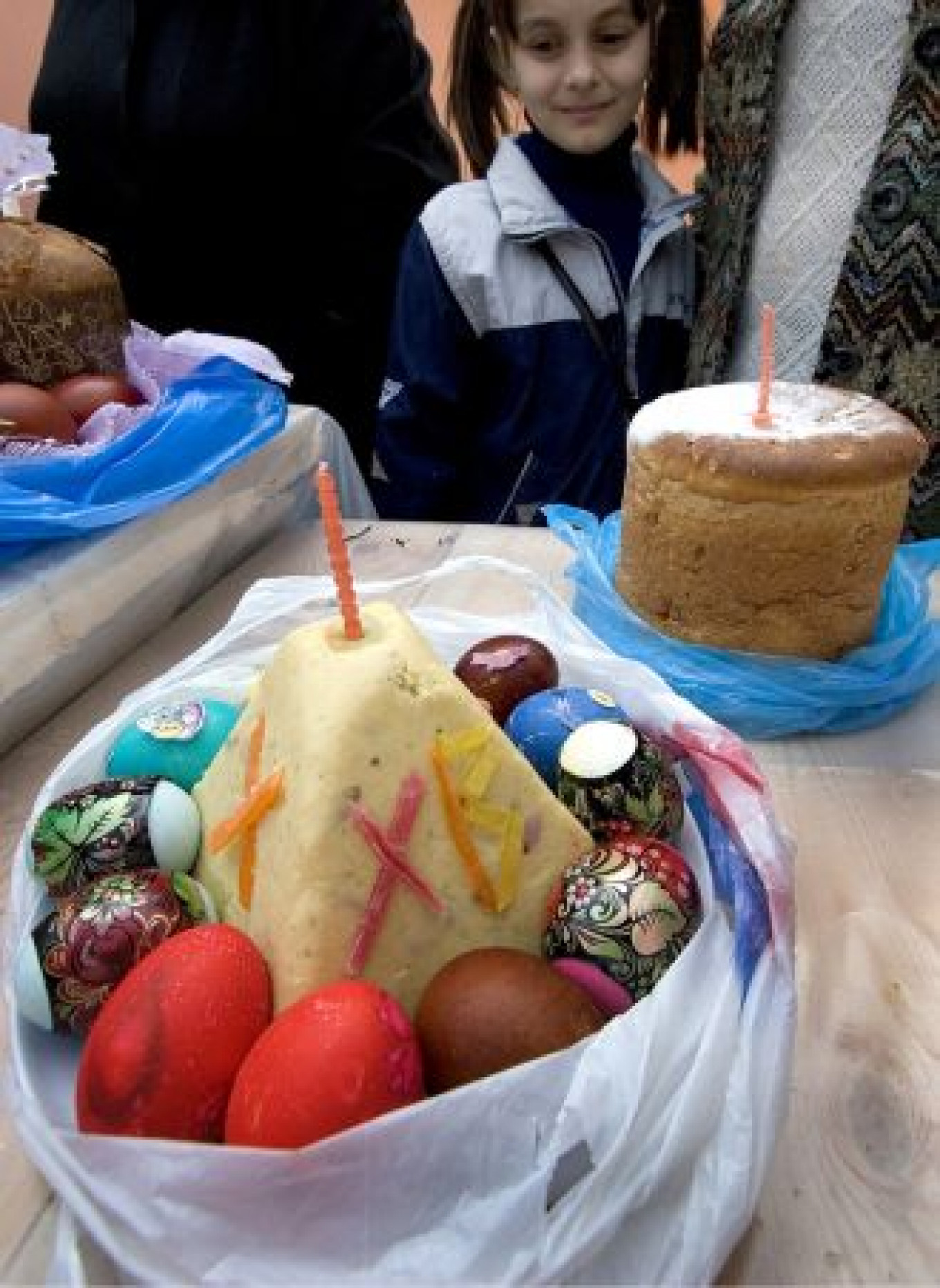 1 Million Tons of Kulichi Prepared for Easter