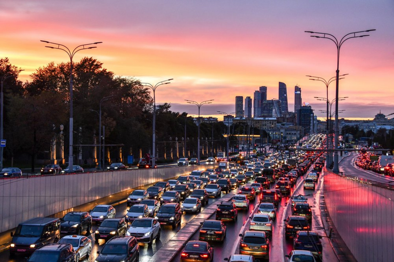 Moscow Nose-Dives in Global Living Cost Rankings - The Moscow Times