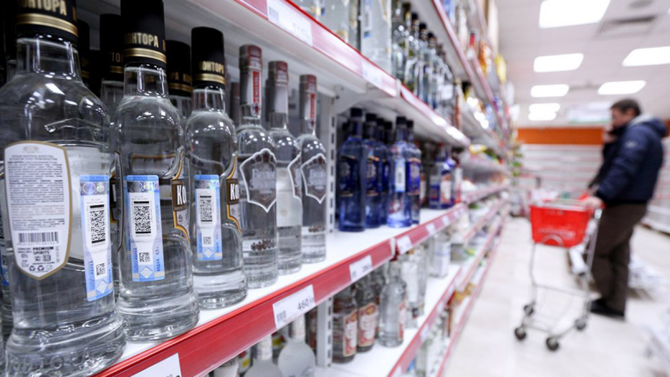 Russia Considers Tightening Alcohol Rules - The Moscow Times