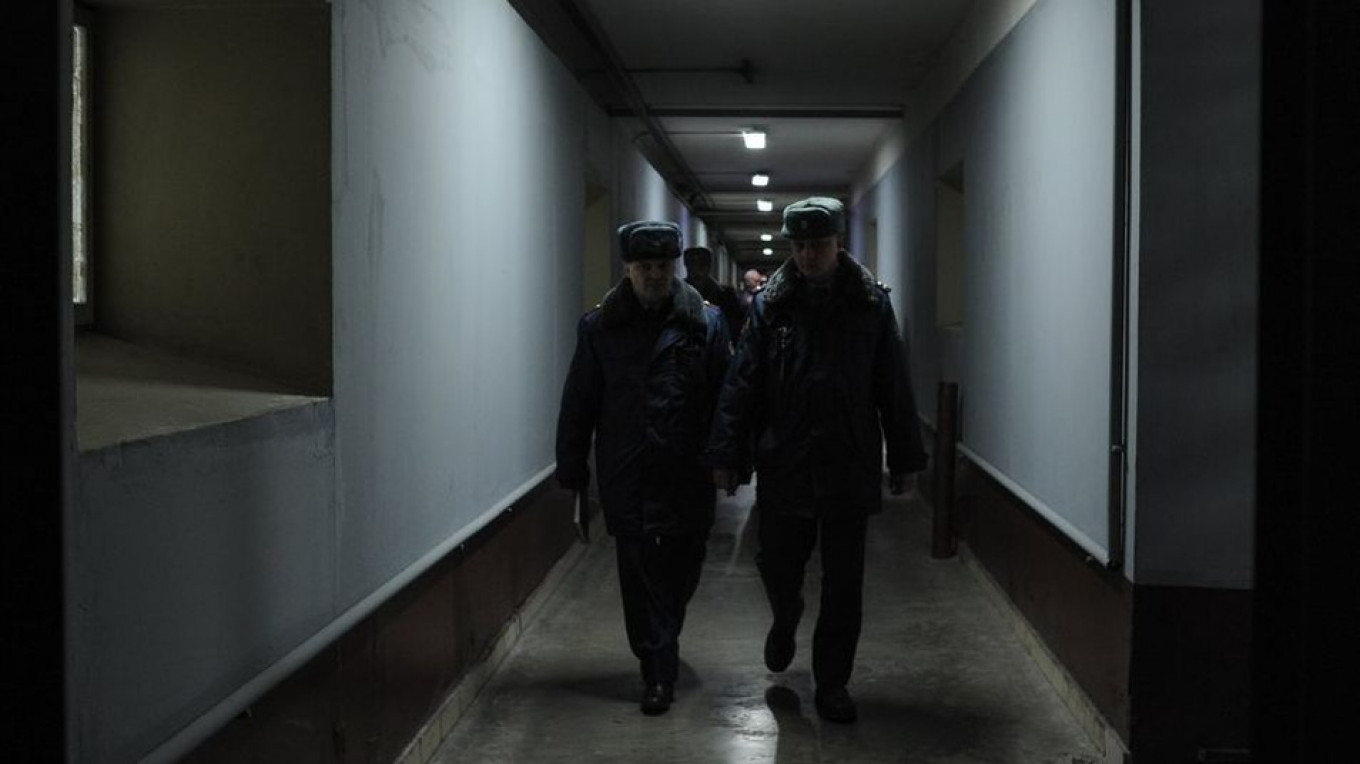 Widespread Torture, Extortion Detailed in St. Petersburg Prisons