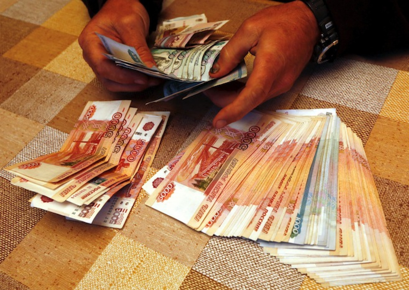 Russian Ruble Hits New 6-Month Low Against the Dollar