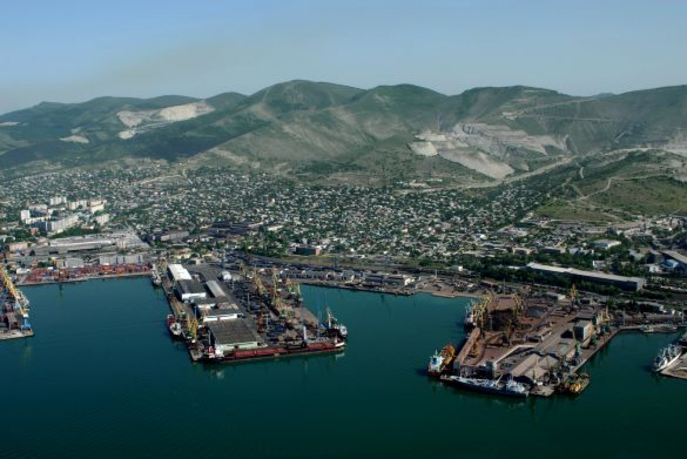 Transneft, Summa Capital to Buy Novorossiisk