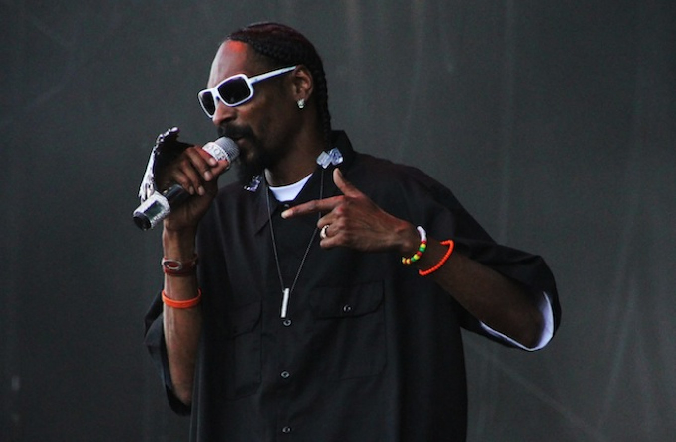 From Snoop Dogg With Love: Rapper Dedicates Clothing Line to Belarus