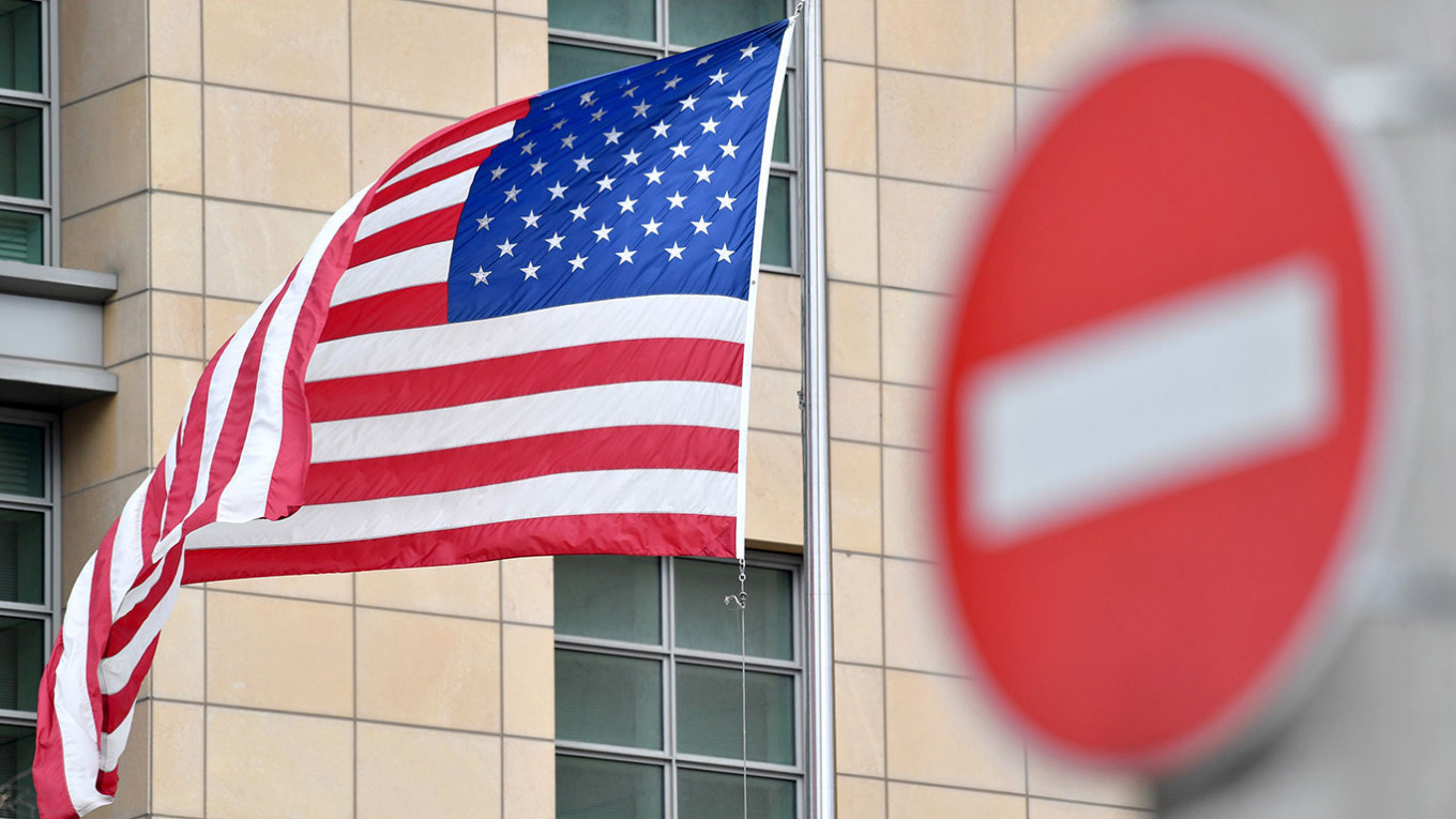 Russia ‘Ready’ to Issue Visas to U.S. Embassy Staff – Diplomat - The ...