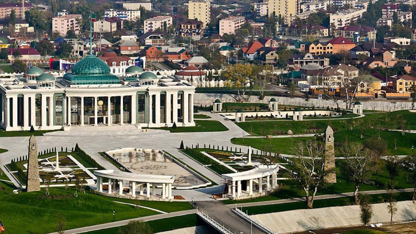 Chechnya Earmarks $750,000 to Service Leader's 'Palace'