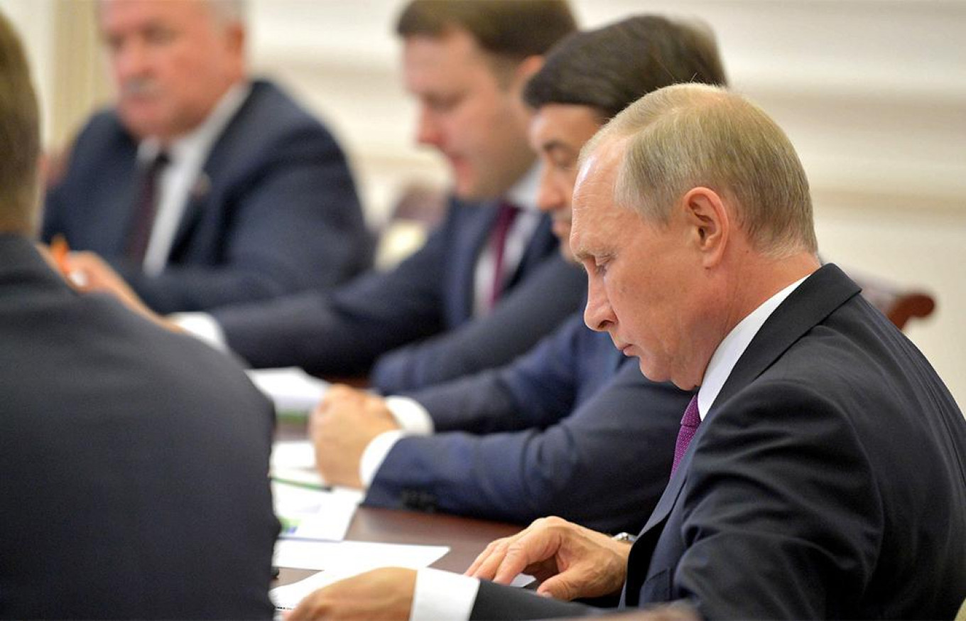 Putin's Inner Circle Set to Lose Influence Ahead of 2018 Elections