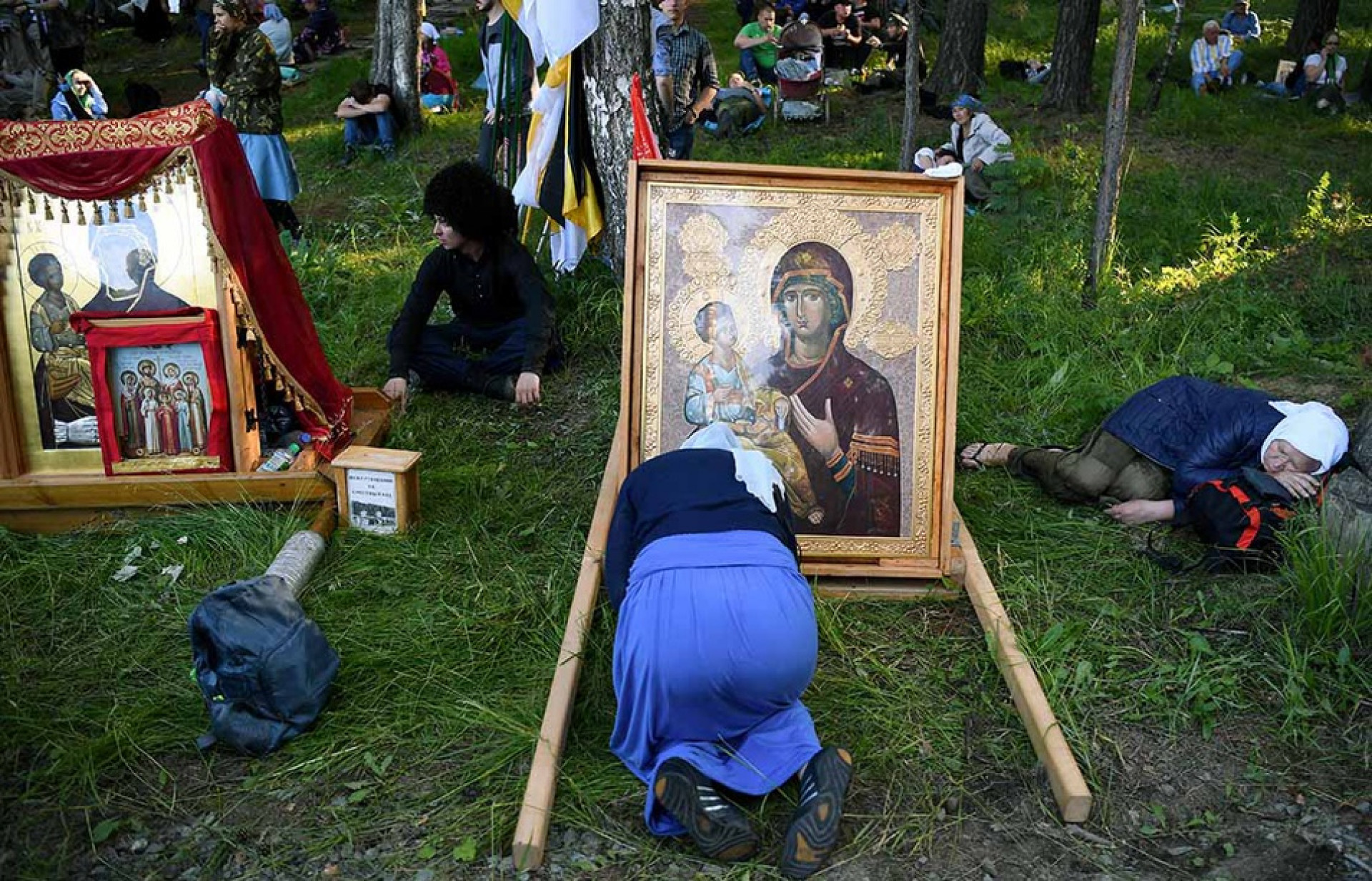 100,000 Pilgrims March in Memory of the Romanovs on the Centenary of ...