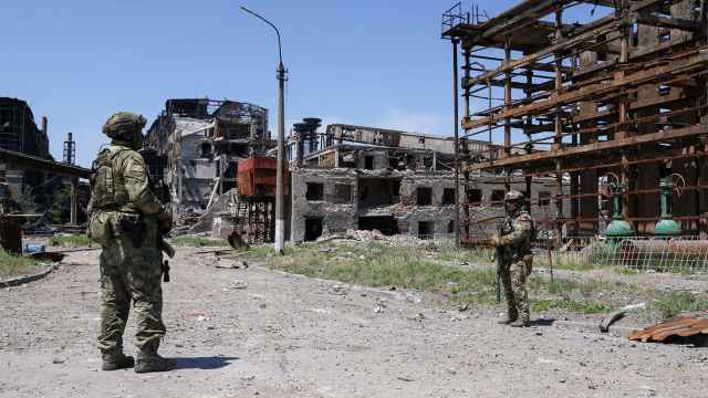 New Russian Su-57 Stealth Fighter Crashes During Tests - The Moscow Times