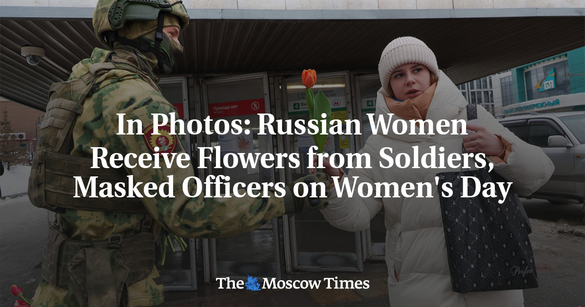 In Photos: Russian Women Receive Flowers from Soldiers, Masked Officers ...