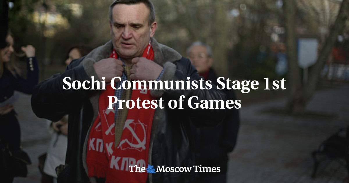 Sochi Communists Stage 1st Protest of Games