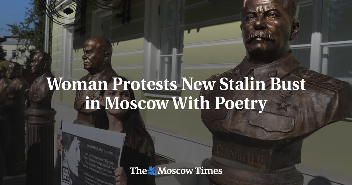 Woman Protests New Stalin Bust in Moscow With Poetry