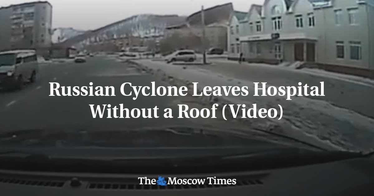 Russian Cyclone Leaves Hospital Without a Roof (Video)