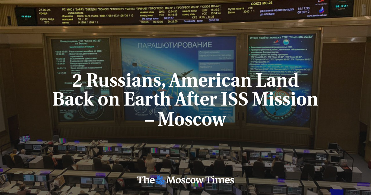 2 Russians, American Land Back on Earth After ISS Mission – Moscow ...