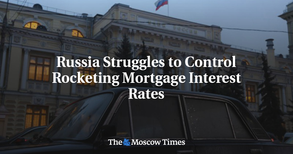 Russia Struggles to Control Rocketing Mortgage Interest Rates