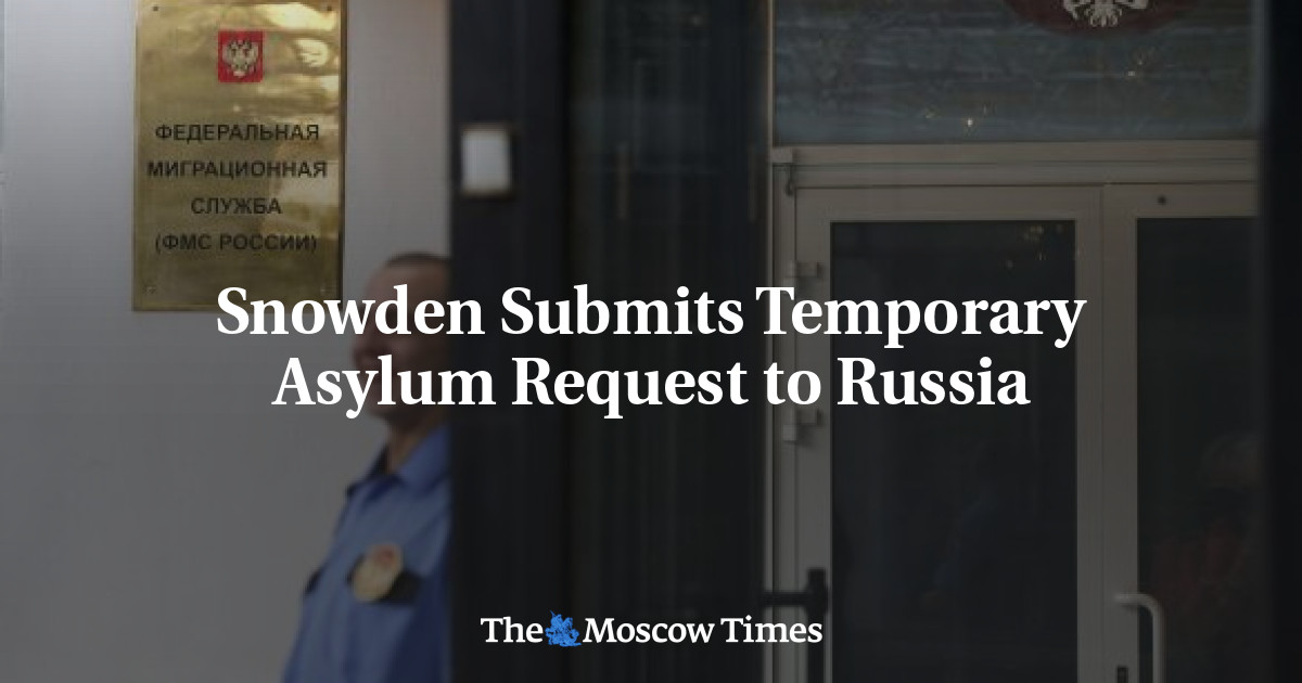 Snowden Submits Temporary Asylum Request to Russia
