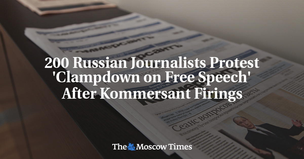 200 Russian Journalists Protest 'Clampdown on Free Speech' After ...