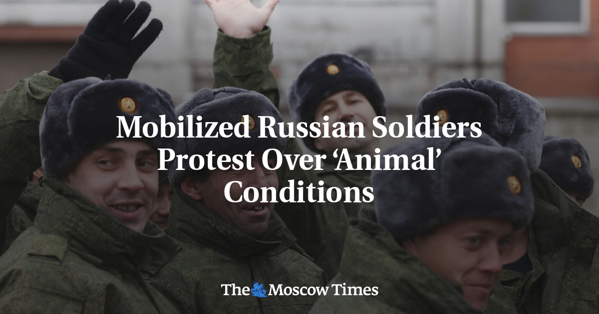 Mobilized Russian Soldiers Protest Over ‘Animal’ Conditions - The ... Mobilized Russian Soldiers Protest Over ‘Animal’ Conditions - The ...