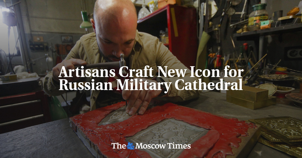 Artisans Craft New Icon for Russian Military Cathedral - The Moscow Times