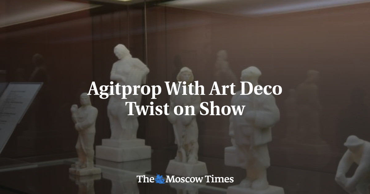 Agitprop With Art Deco Twist on Show