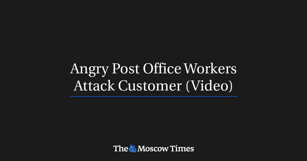 Angry Post Office Workers Attack Customer (Video)