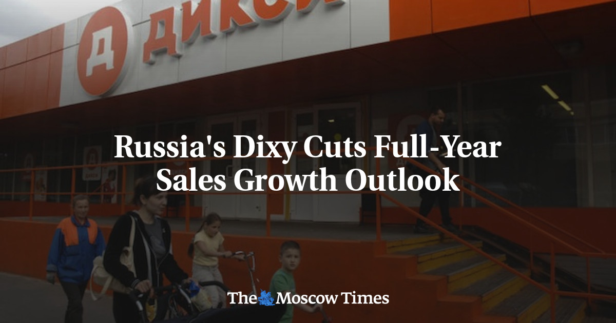 Russia's Dixy Cuts Full-Year Sales Growth Outlook