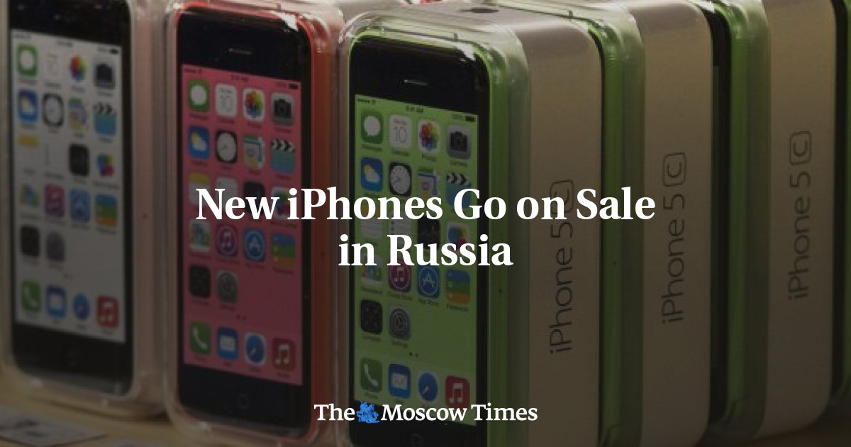 New iPhones Go on Sale in Russia