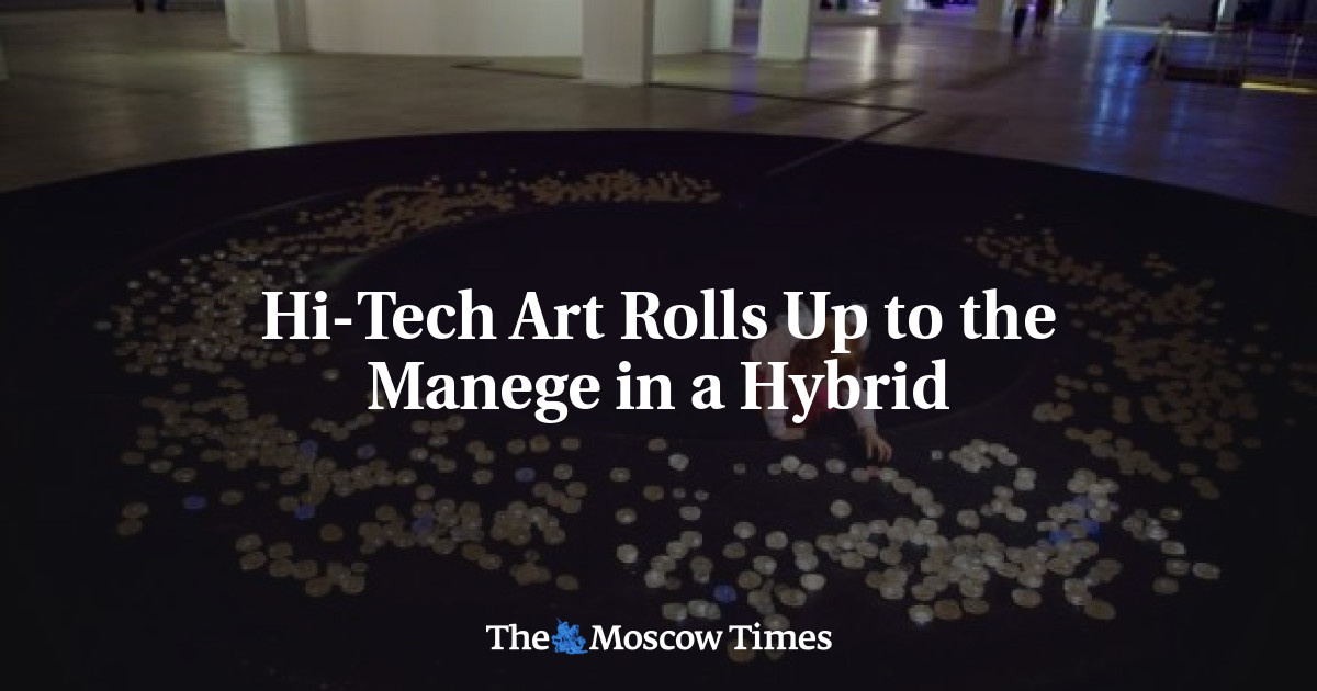 Hi-Tech Art Rolls Up to the Manege in a Hybrid