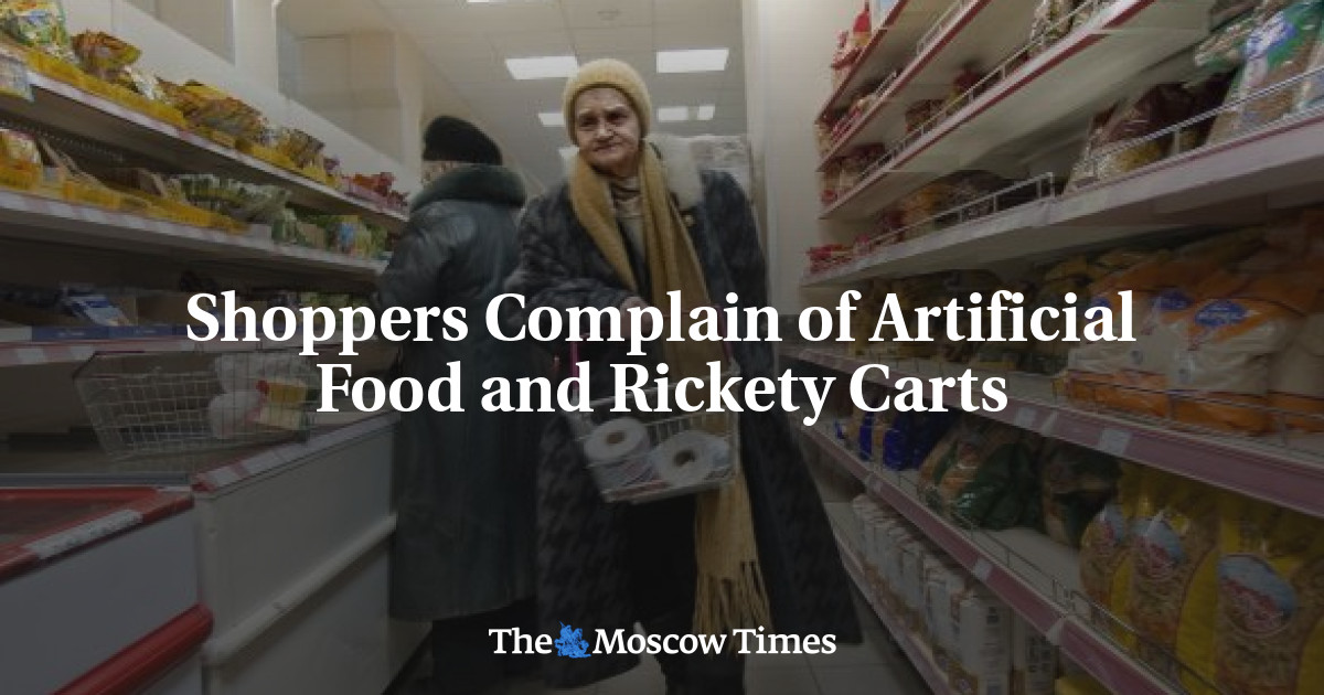 Shoppers Complain of Artificial Food and Rickety Carts