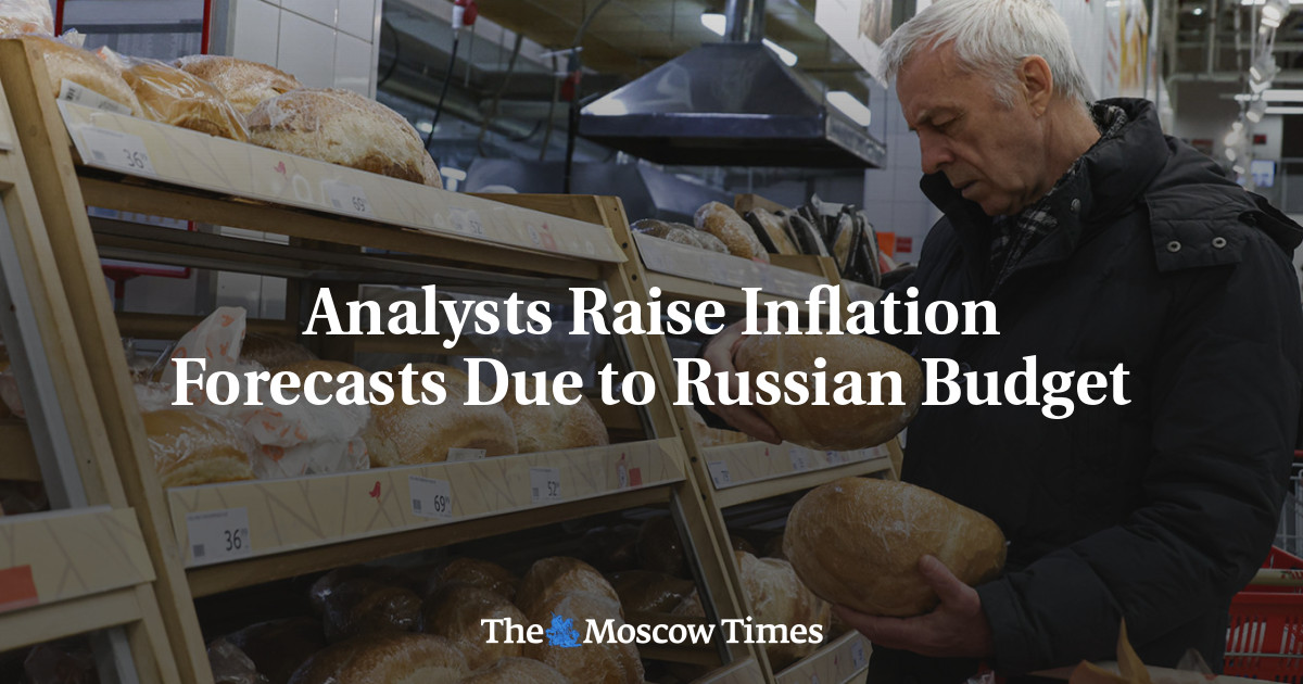 Analysts Raise Inflation Forecasts Due to Russian Budget - The Moscow Times