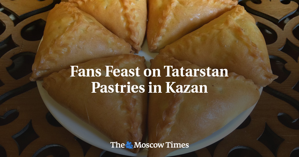 Fans Feast on Tatarstan Pastries in Kazan