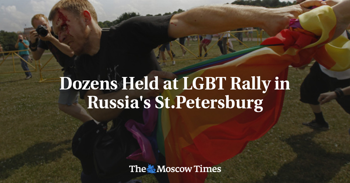 Dozens Held at LGBT Rally in Russia's St.Petersburg