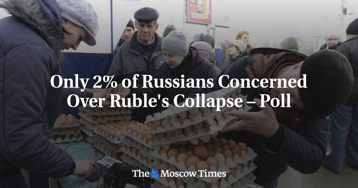 Only 2% of Russians Concerned Over Ruble's Collapse – Poll