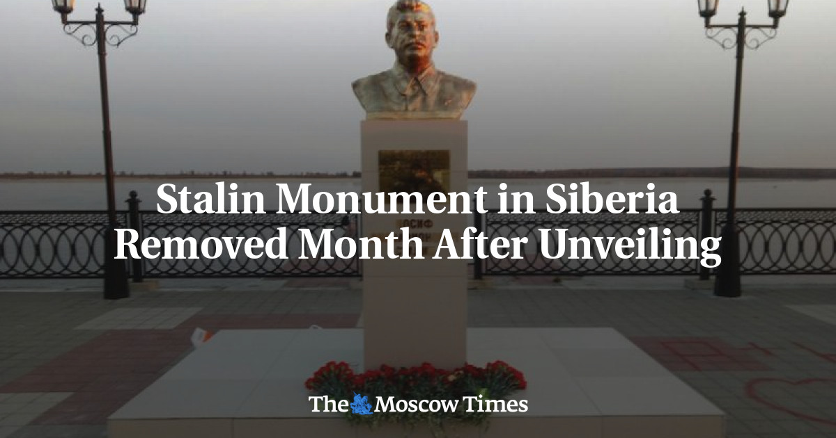Stalin Monument in Siberia Removed Month After Unveiling