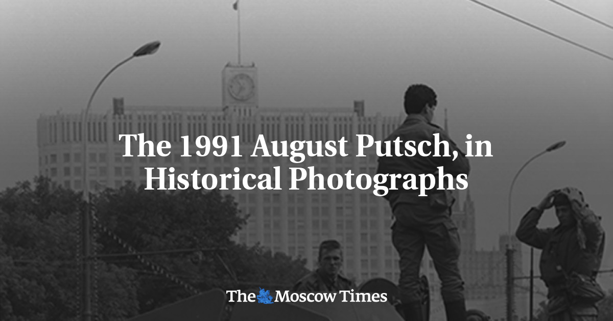 The 1991 August Putsch, in Historical Photographs