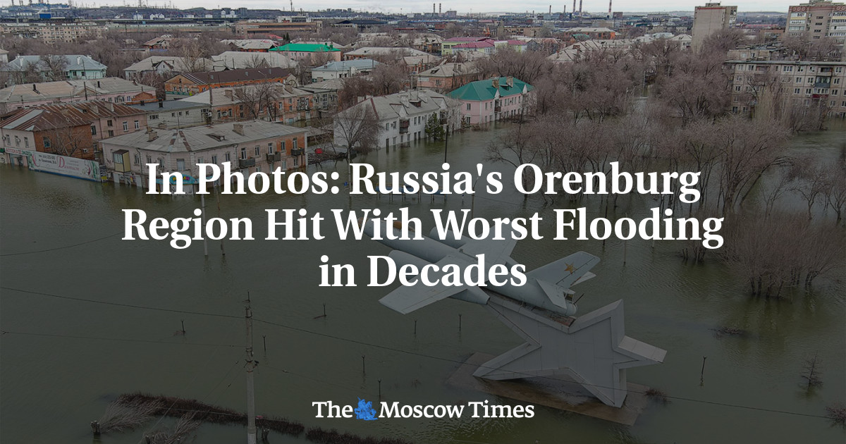 In Photos: Russia's Orenburg Region Hit With Worst Flooding in Decades ...