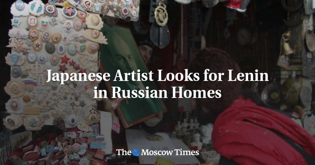 Japanese Artist Looks for Lenin in Russian Homes