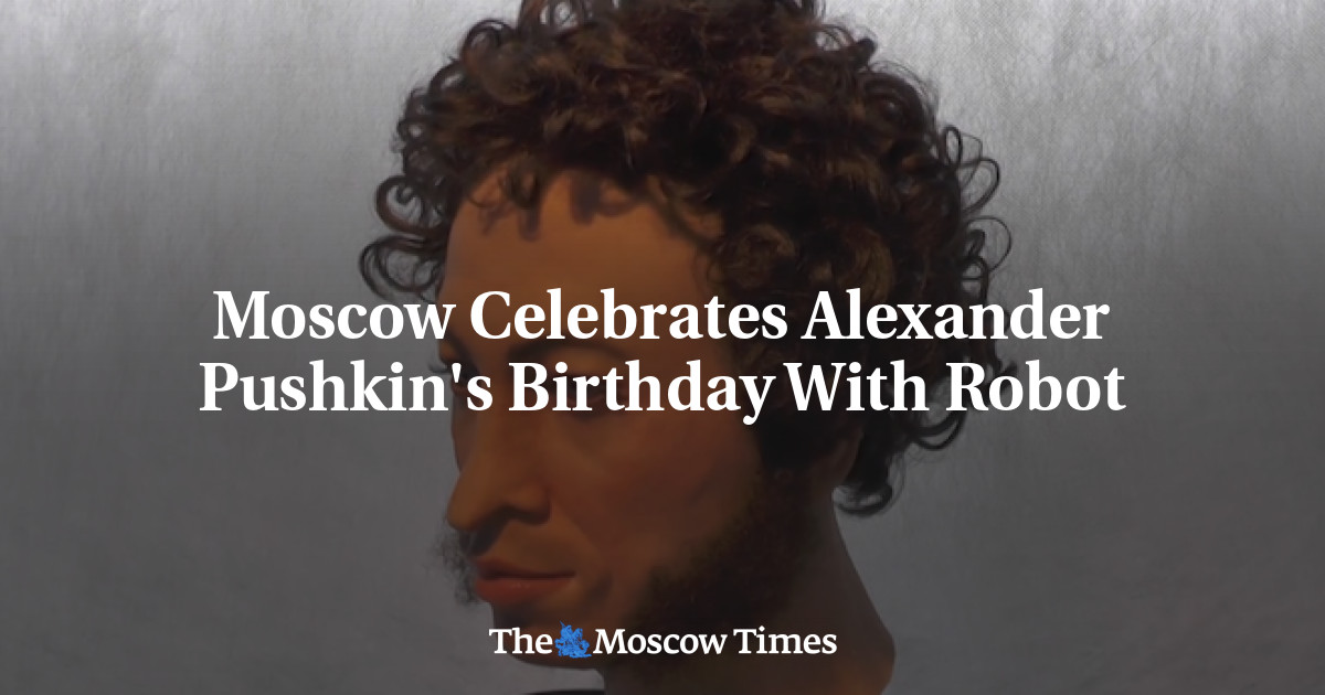 Moscow Celebrates Alexander Pushkin's Birthday With Robot