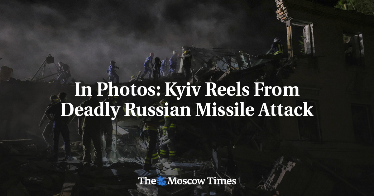 In Photos: Kyiv Reels From Deadly Russian Missile Attack - The Moscow Times