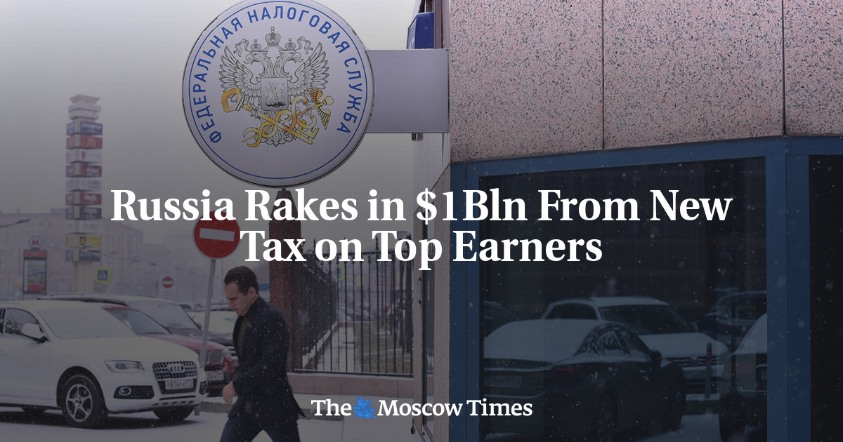 Russia Rakes in $1Bln From New Tax on Top Earners - The Moscow Times